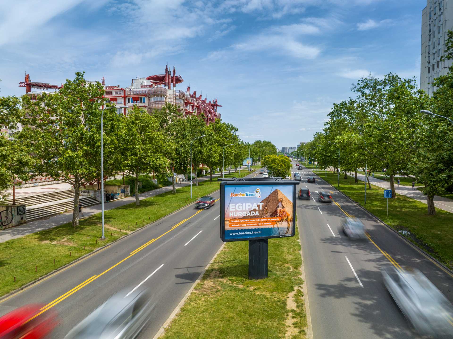 Billboard - Alma Quattro