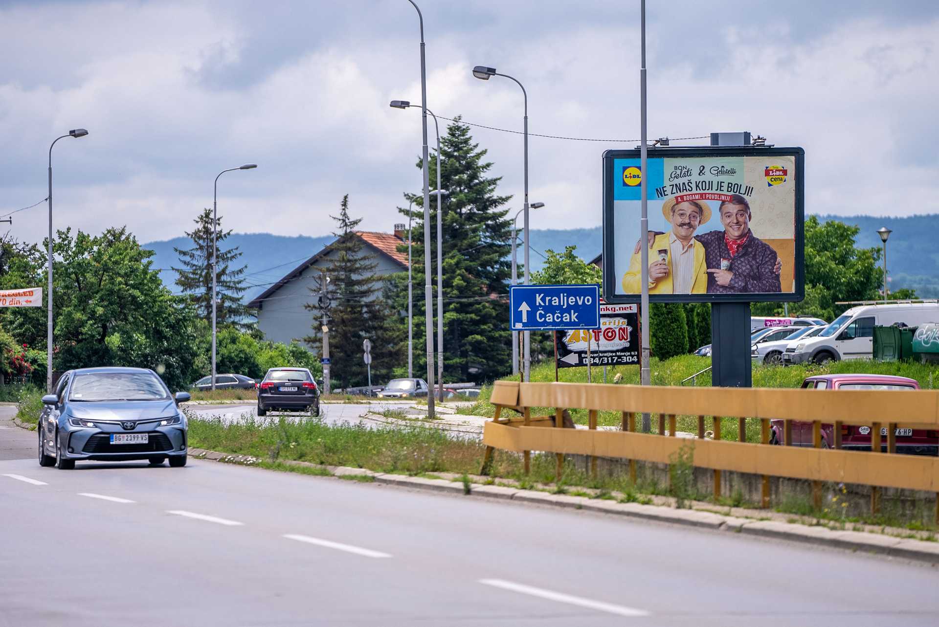 Billboard - Alma Quattro